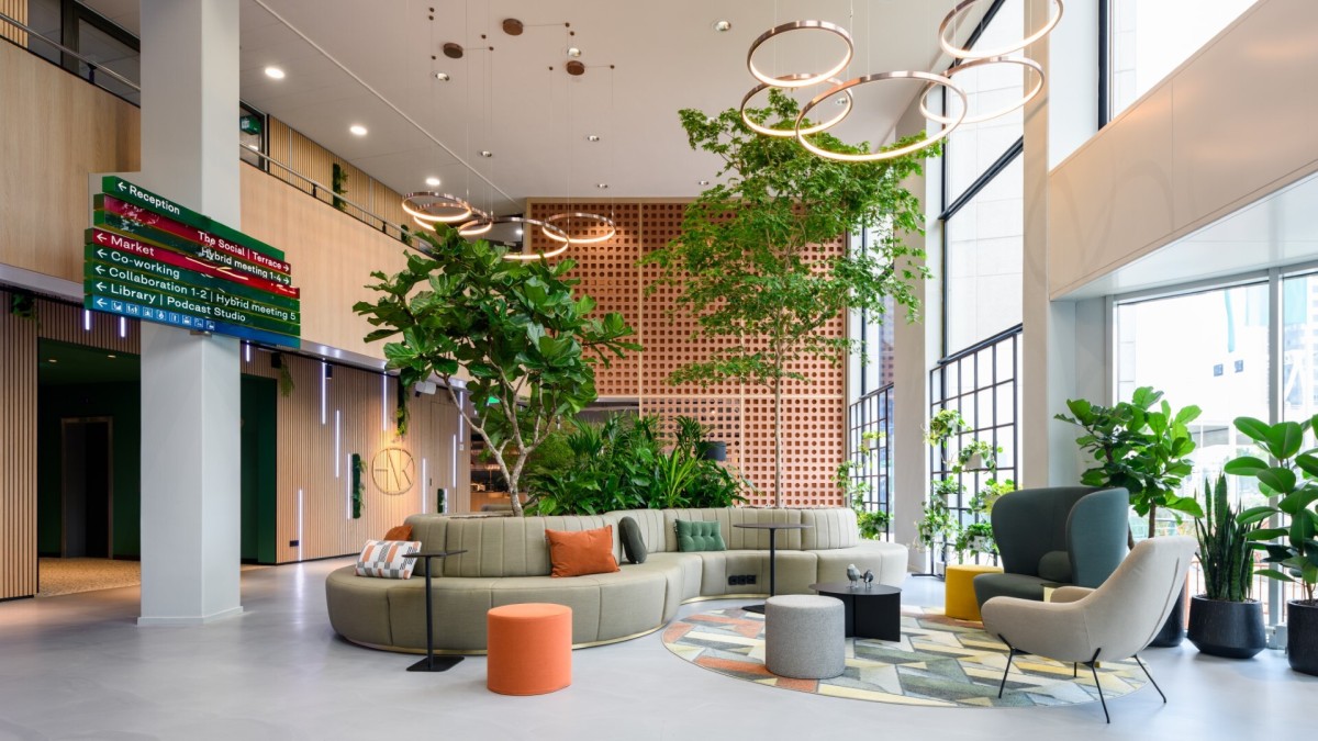 HNK Amsterdam Sloterdijk opens its doors